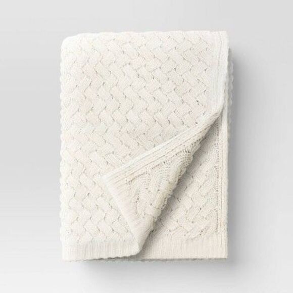 Threshold | Bedding | Open Box Threshold Chenille Knit Throw Blanket ...